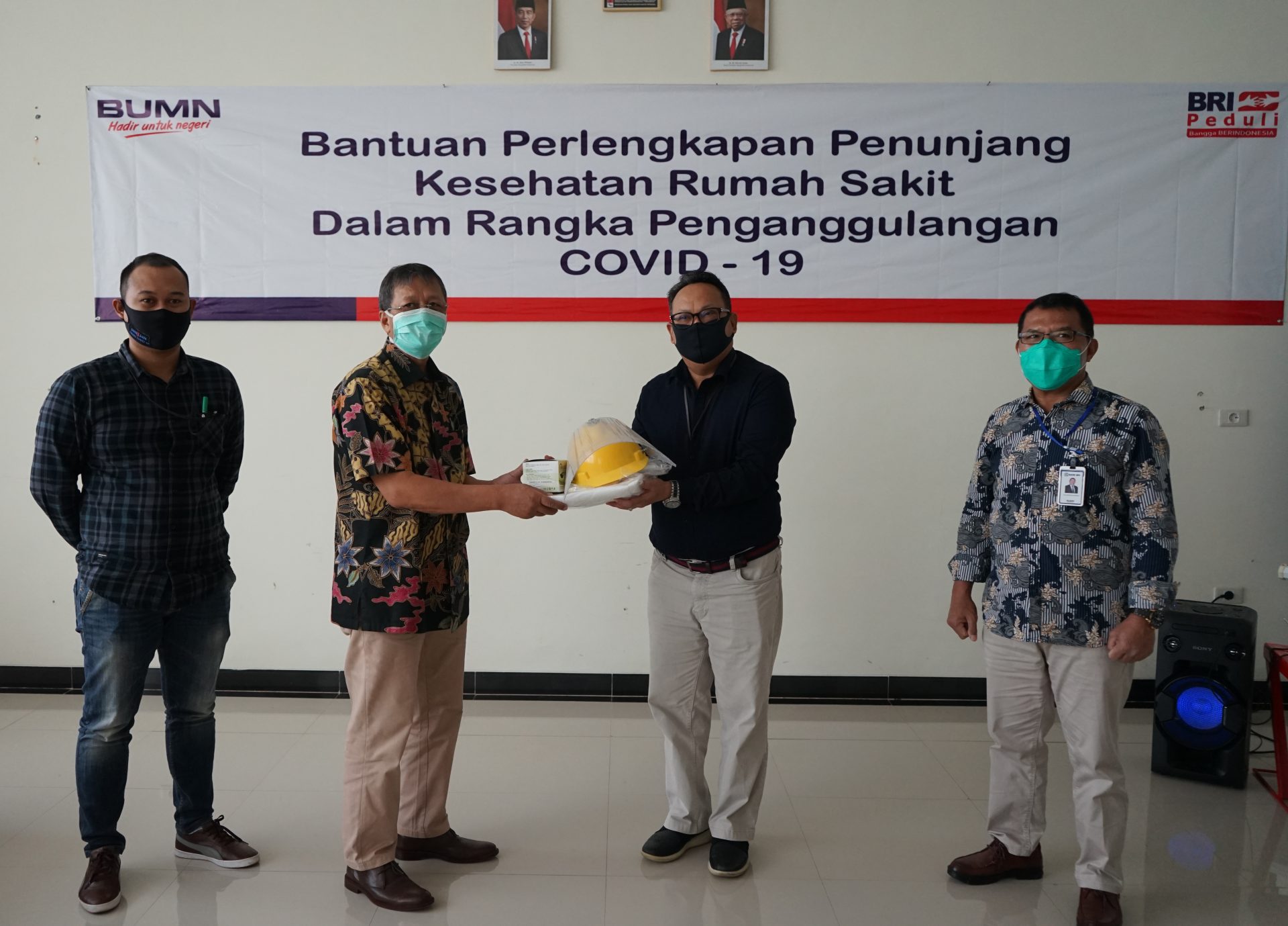Bank BRI Serahkan Bantuan APD ke RS Airan Raya, Dukung Pemerintah Cegah ...
